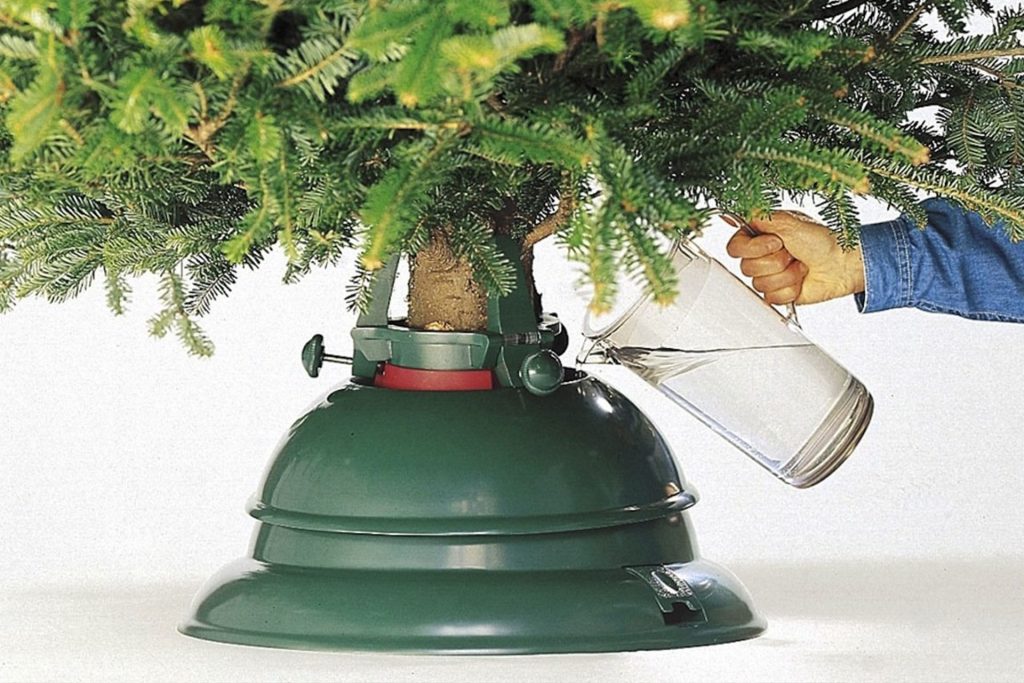 Christmas Tree Stand - The Festive Farm Shed